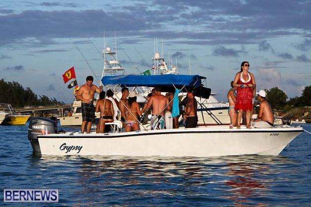 2010 | Photos: Non-Mariners Race - BernewsCupMatch.com